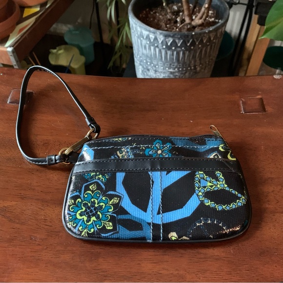 Mudd | Bags | Wristlet Wallet By The Brand Mudd With Peace Signs And ...